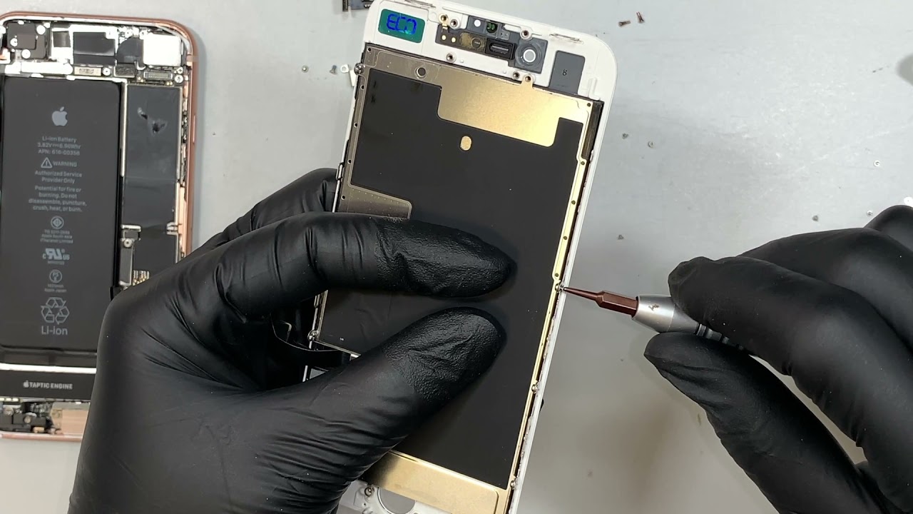 iPhone 8 Replace Cracked Screen - YouTube