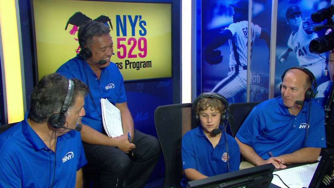 PHI@NYM: Kidcaster enjoys calling the game from booth - YouTube