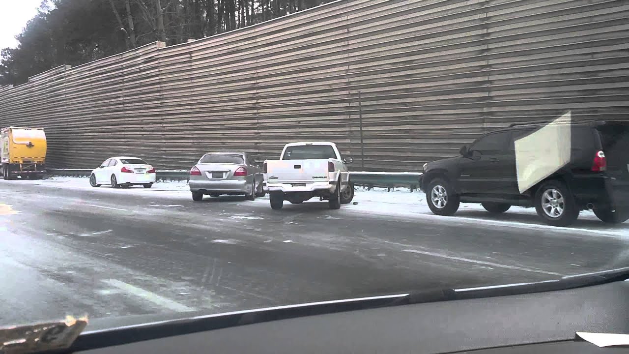 Atlanta highway ... morning after snow hits - YouTube