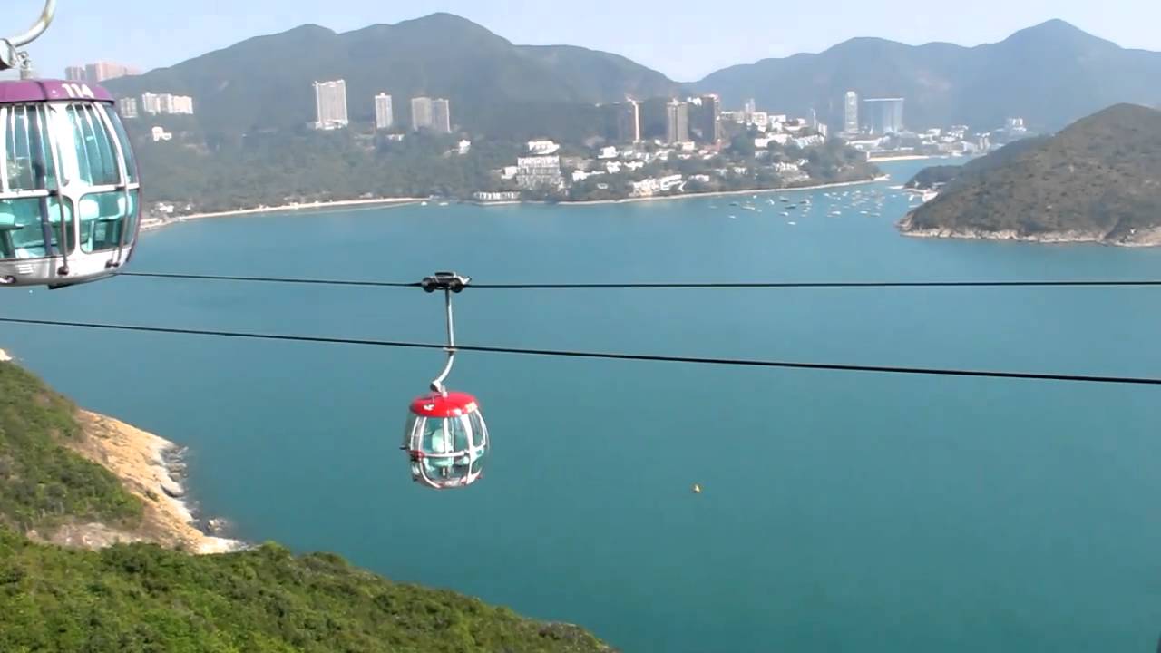 香港海洋公園 Ocean Park - Aboard cable car, view of Deep Water Bay (part 1/2 ...