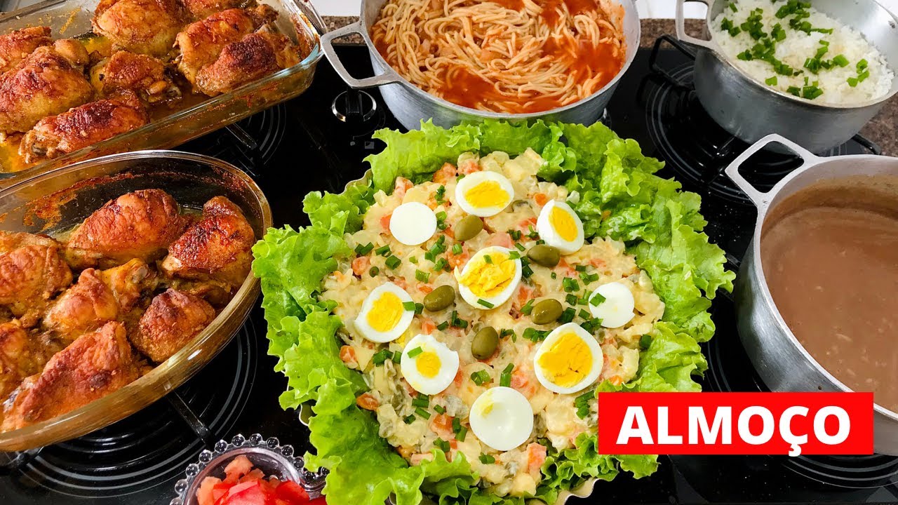 Almoço de domingo, sobrecoxa na cerveja, maionese, macarrão, salada e ...