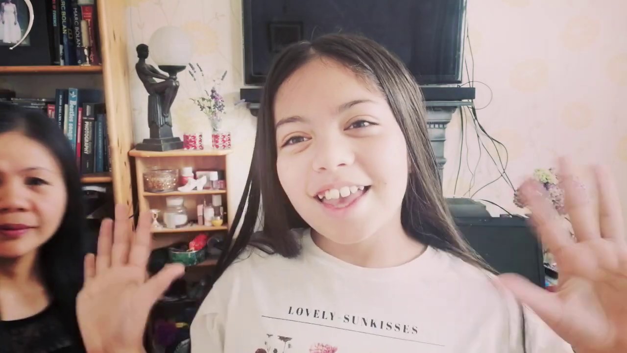 Diy Cutting My Daughters Hair Youtube