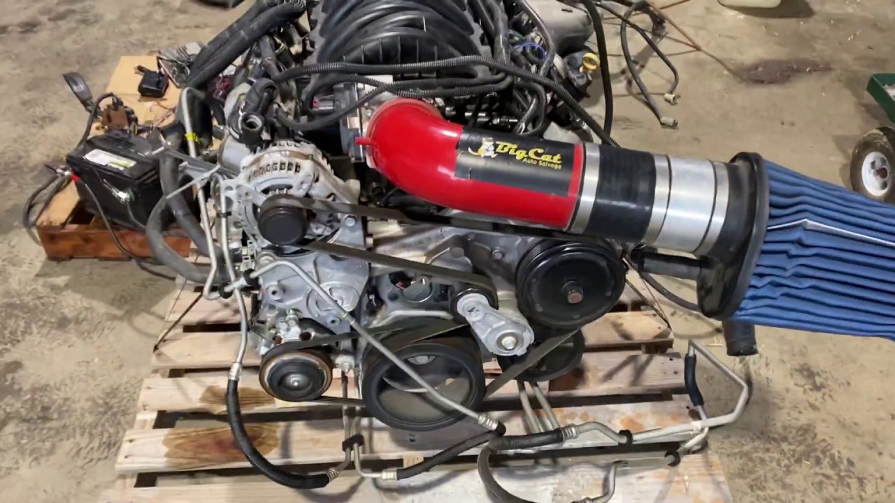 2017 CHEVY SUBURBAN 5.3 L83 2WD ENGINE VIDEO STK#6202 - YouTube