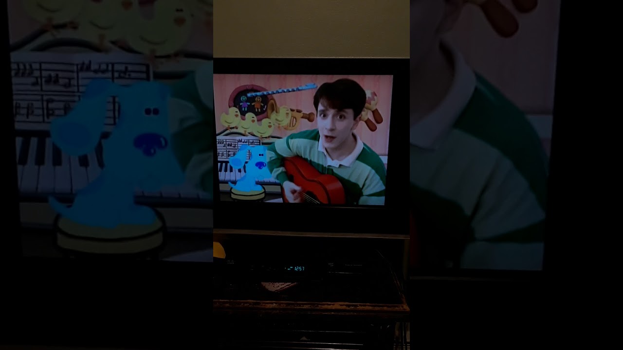 Blue's Favorite Song - YouTube