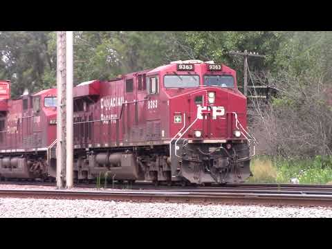 K5HLA! CP 9363 South in Rondout, IL 8/15/20 - YouTube