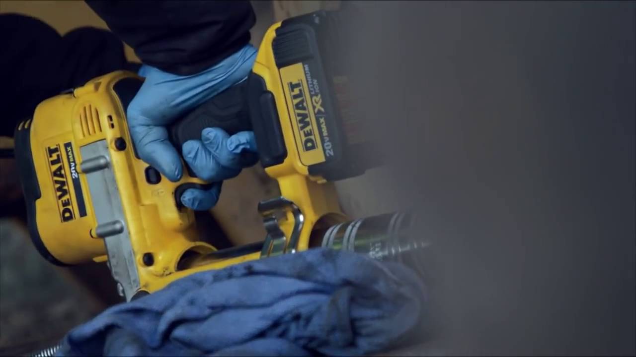 [Promo] Dewalt DCGG571M1, 20V MAX Lithium Ion Grease Gun - YouTube