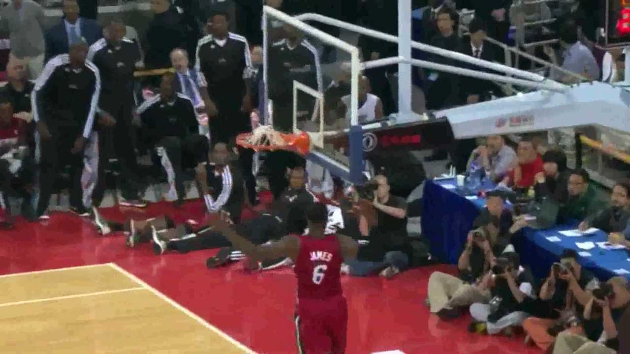 LeBron James 20 points (amazing putback reverse dunk) va L.A. Clippers ...