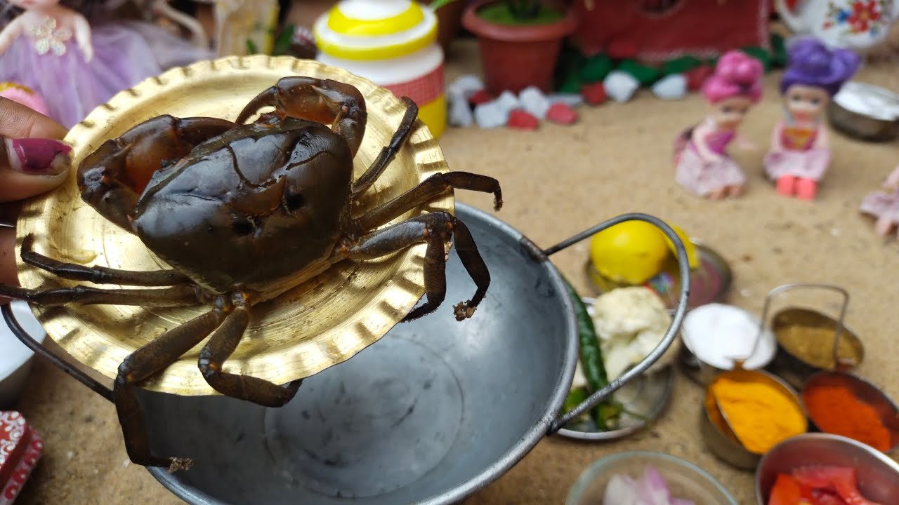Miniature Crab Recipe| Crab Curry Recipe| Minicooking| - YouTube