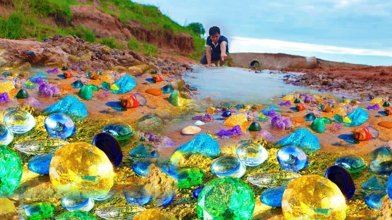 wow amazing day! a young man found a lot of gold in clear water at ...