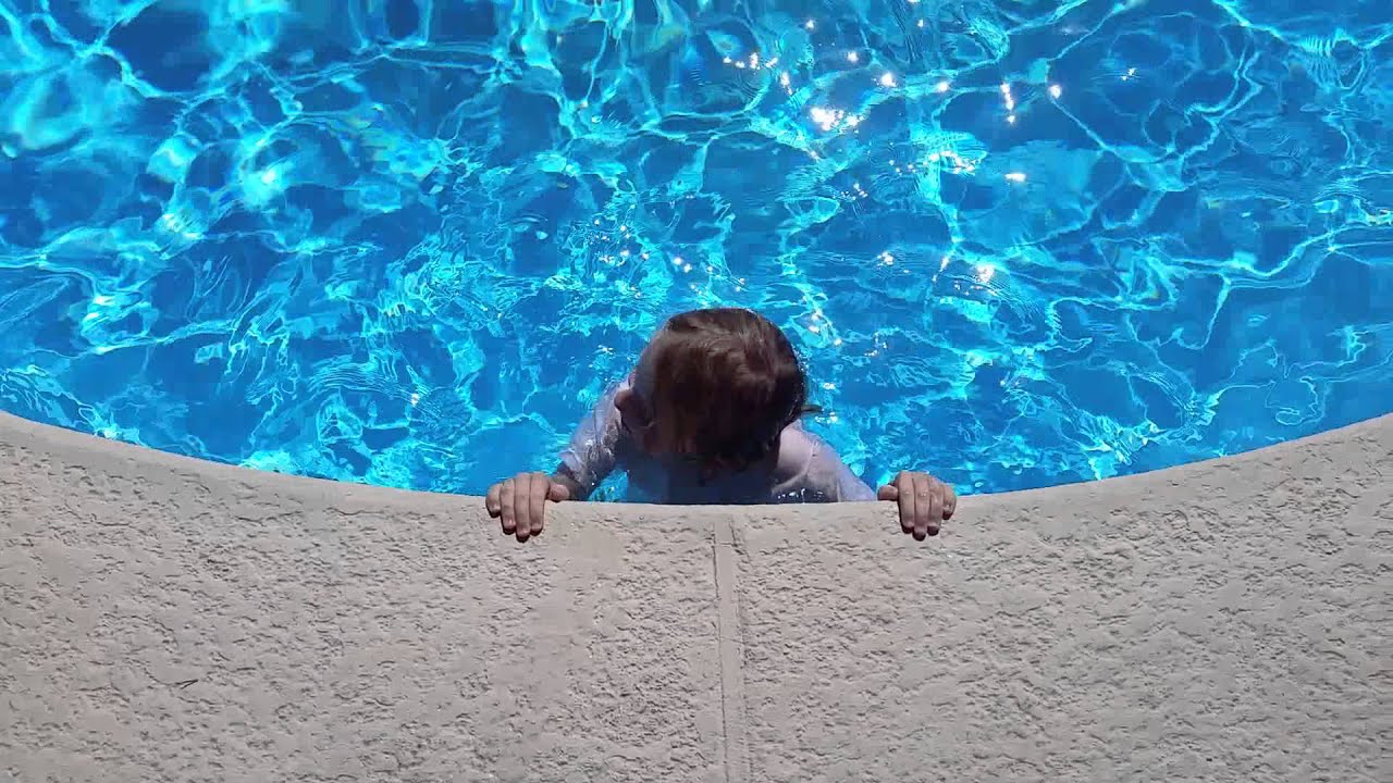 Look Dad I can swim without floaties - YouTube