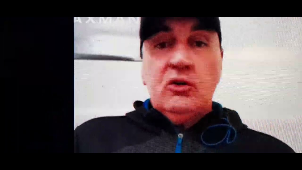 frozen Brian 😂 - YouTube