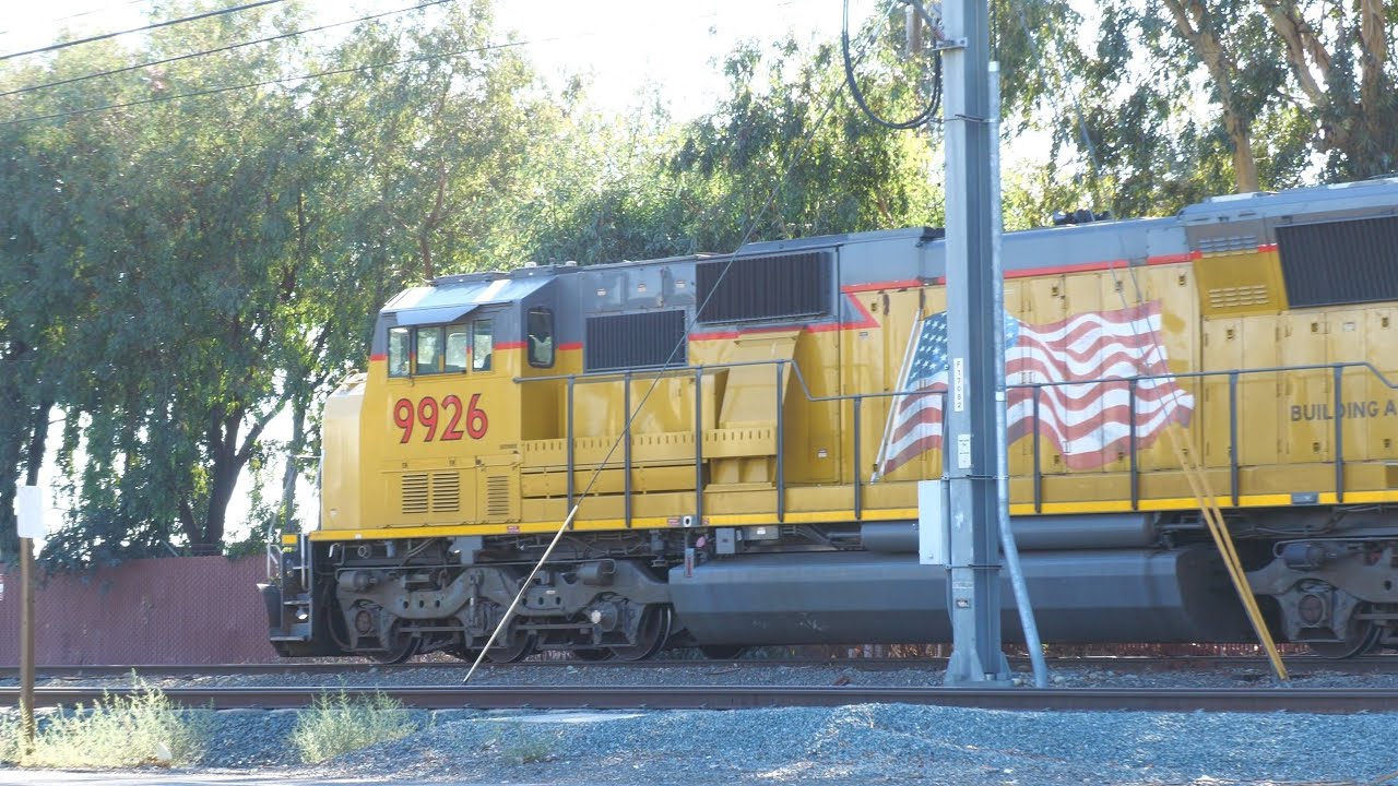 Union Pacific 9926 Rocklin Rocket Local Departs Schnitzer Steel East ...