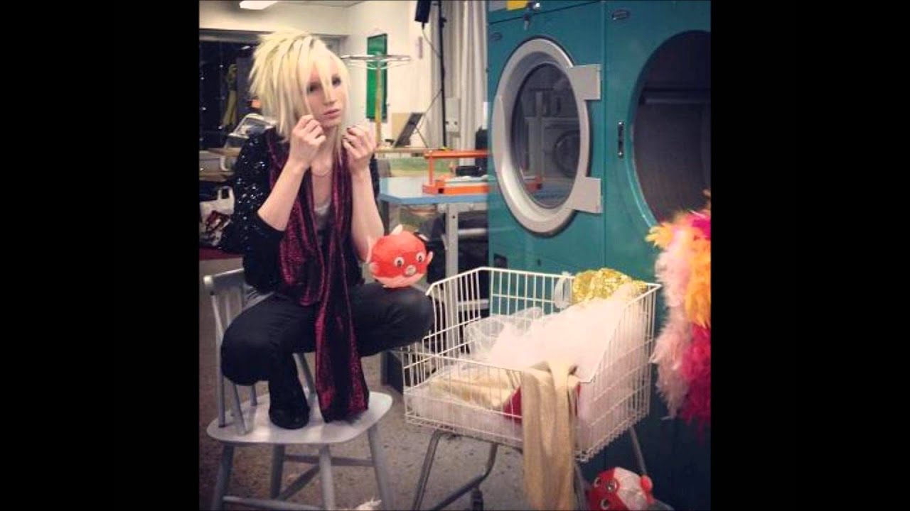 Yohio Slideshow with the song Hall of fame by The Script - YouTube