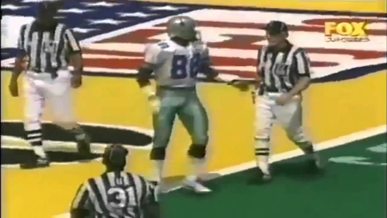 Michael Irvin catches a bomb from Troy Aikman for a touchdown - YouTube