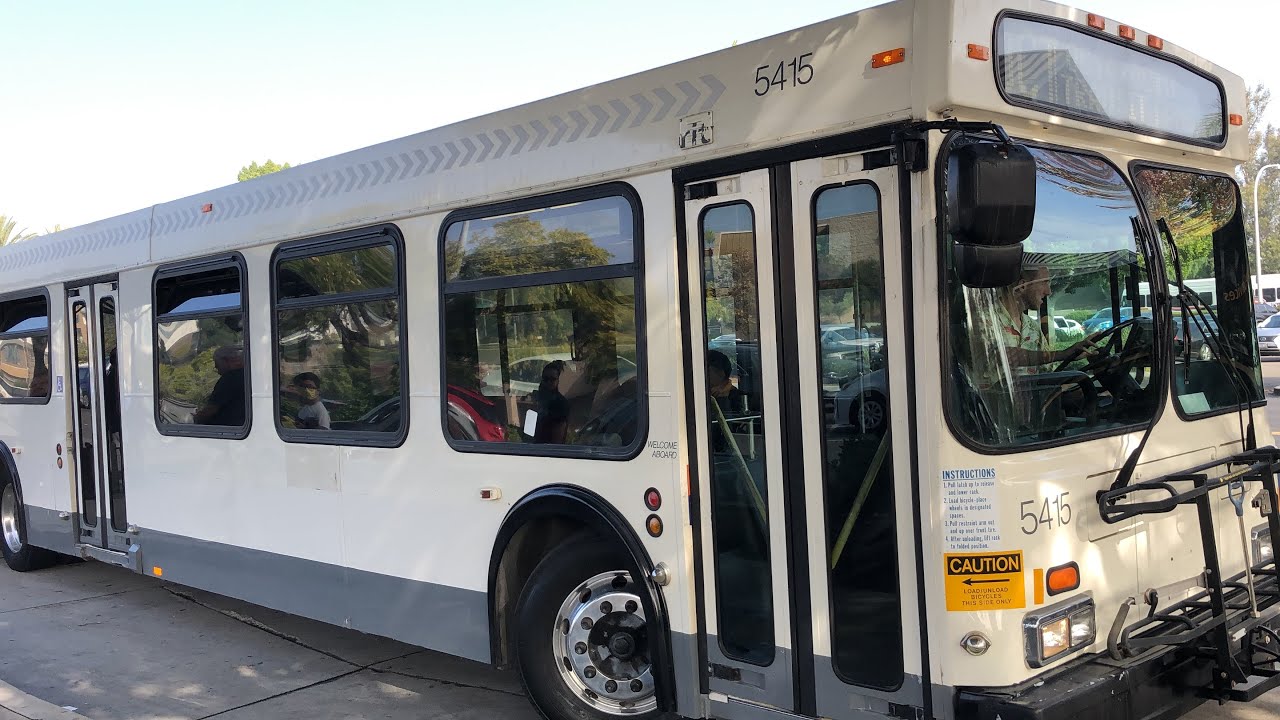 🎄(X-MAS SPECIAL) Ex-OCTA 1998 New Flyer D40LF #5415🎄 - YouTube