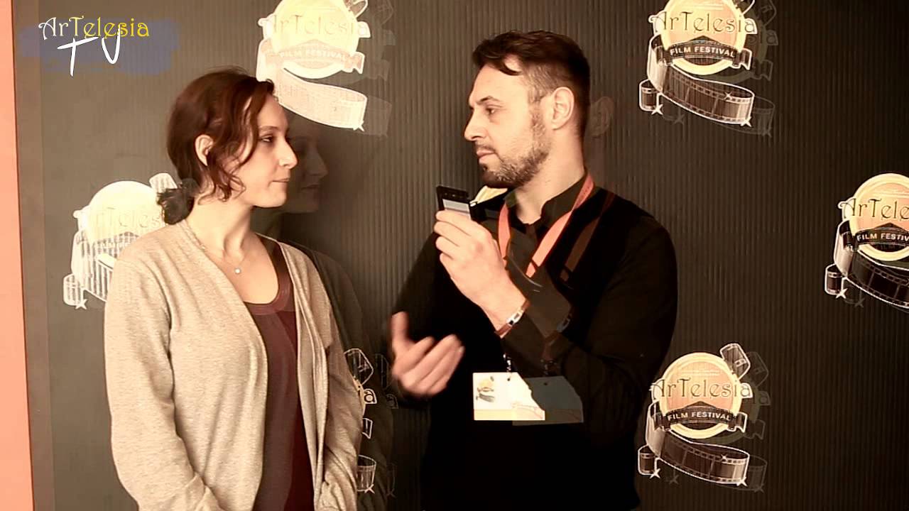 ArTelesia TV - Laura Sinceri intervistata da Giuseppe Villani - YouTube