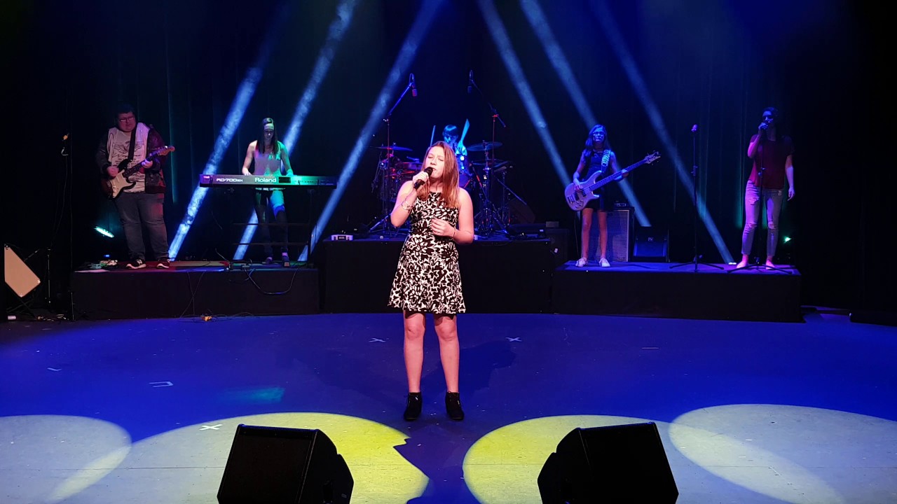 Zoe Weir @ Up & Coming 2017, "Grenade" - YouTube