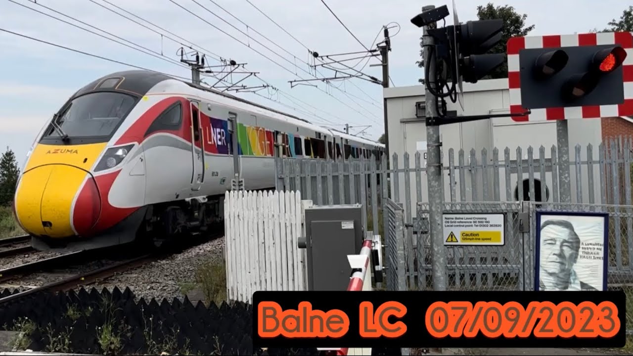 Balne Level Crossing 07/09/2023 - YouTube