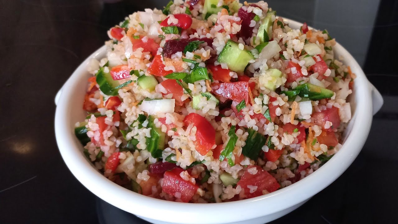 SALLAT me plote shije me( bulgur )Per djete - YouTube