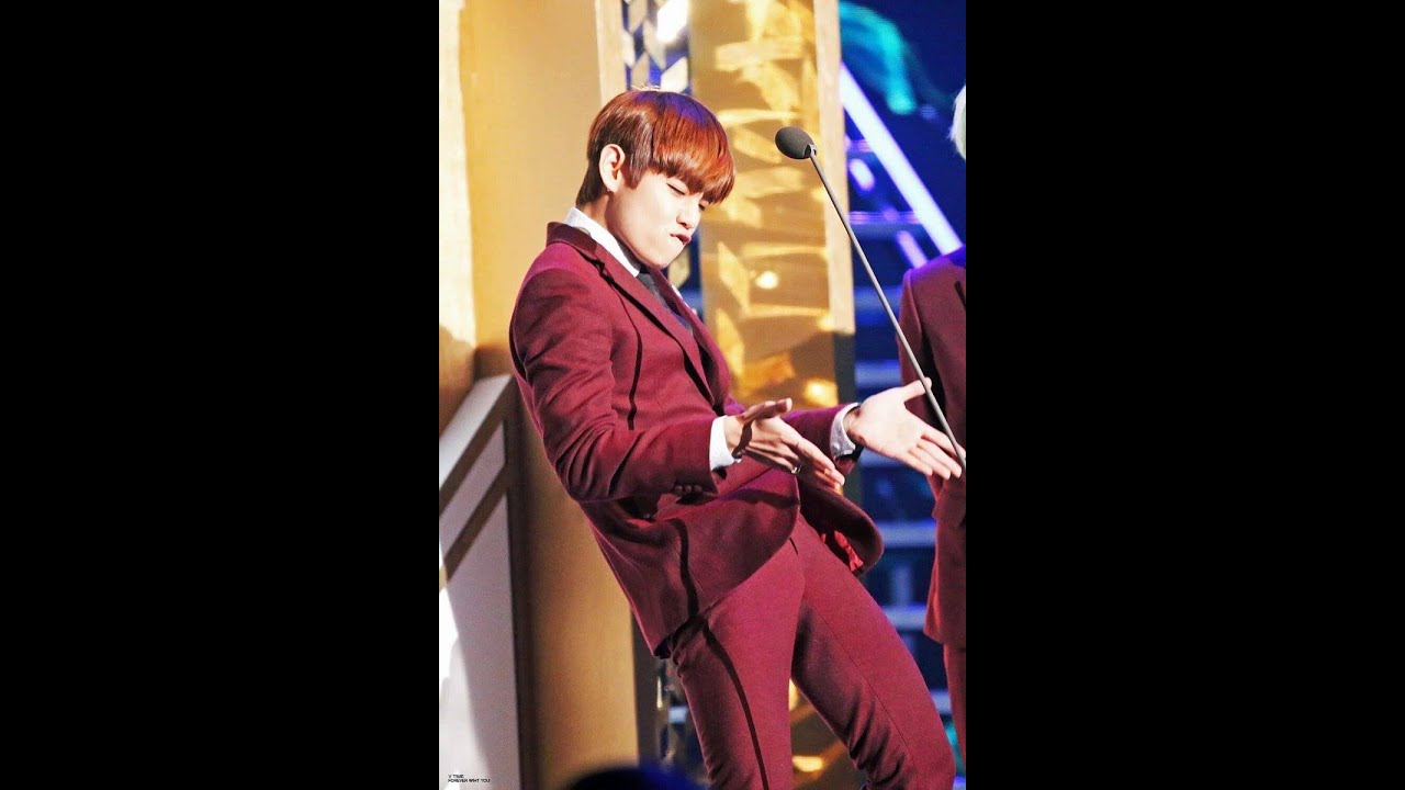 BTS V Kim TaeHyung cute and sexy moments -Im yours - YouTube