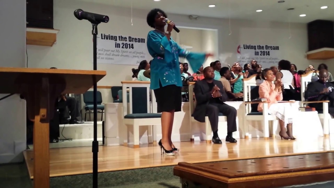 Davina Williams singing Ricky Dillard's "You're Amazing" - YouTube