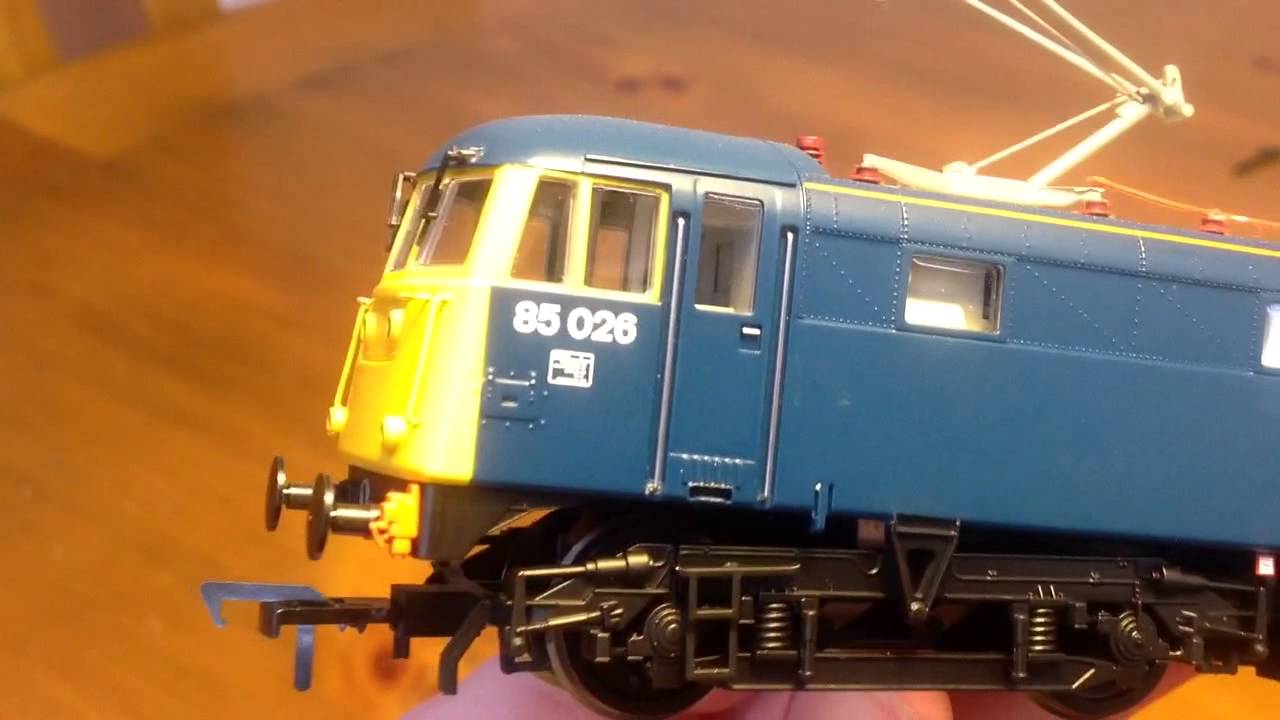 Bachmann class 85 BR blue LNER 377 - YouTube