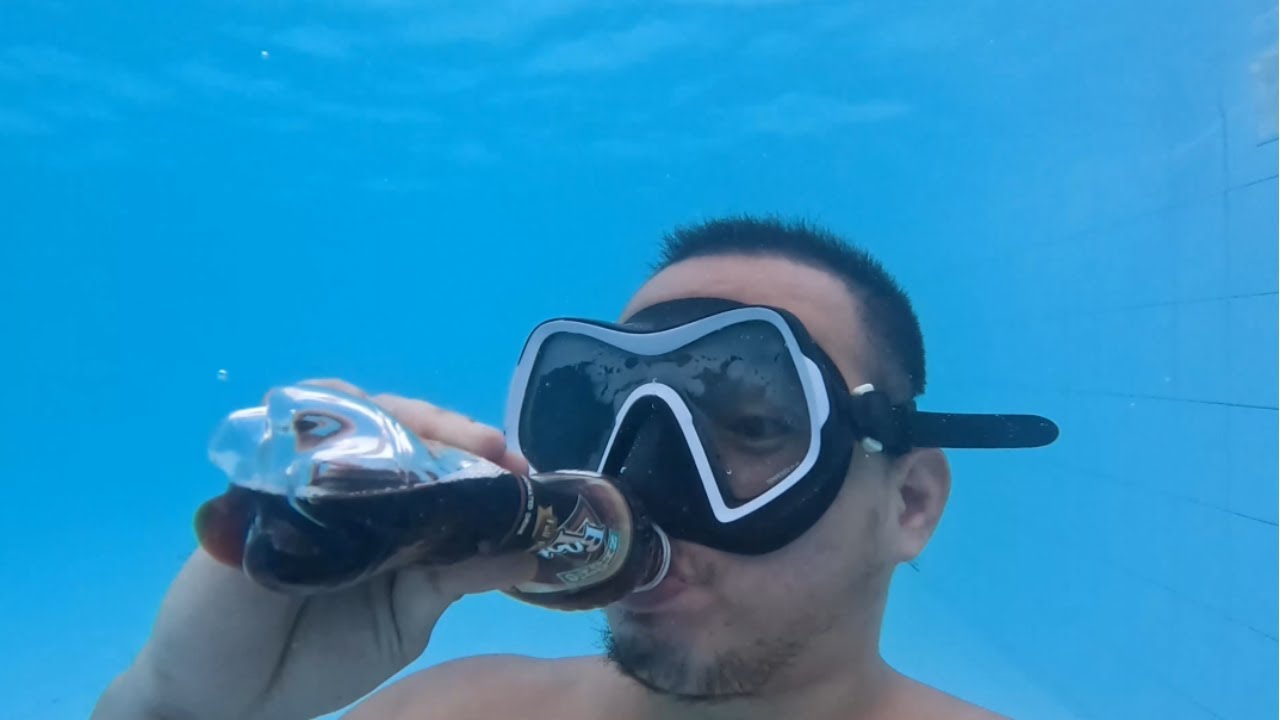 Root Beer 500ml drink and burp underwater - YouTube