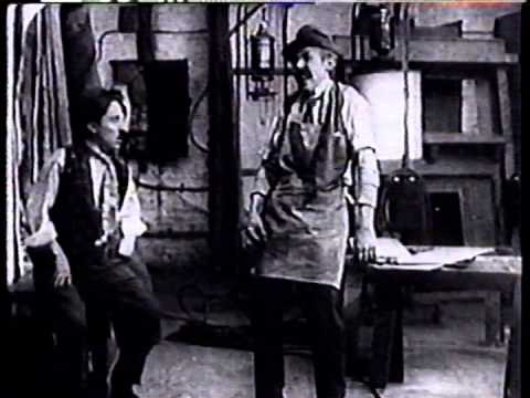 Charlie Chaplin - His New Job (1915) - YouTube