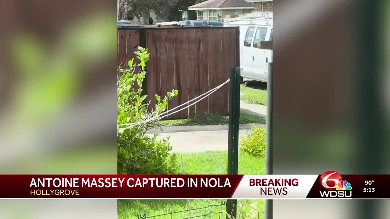 Video shows moment officers swarm home where Antoine Massey was ...
