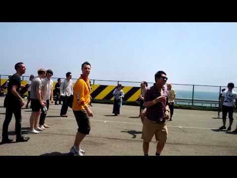 Make that booty clap