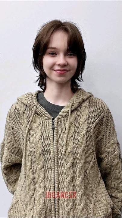 Emma Myers with her wolf cut - YouTube