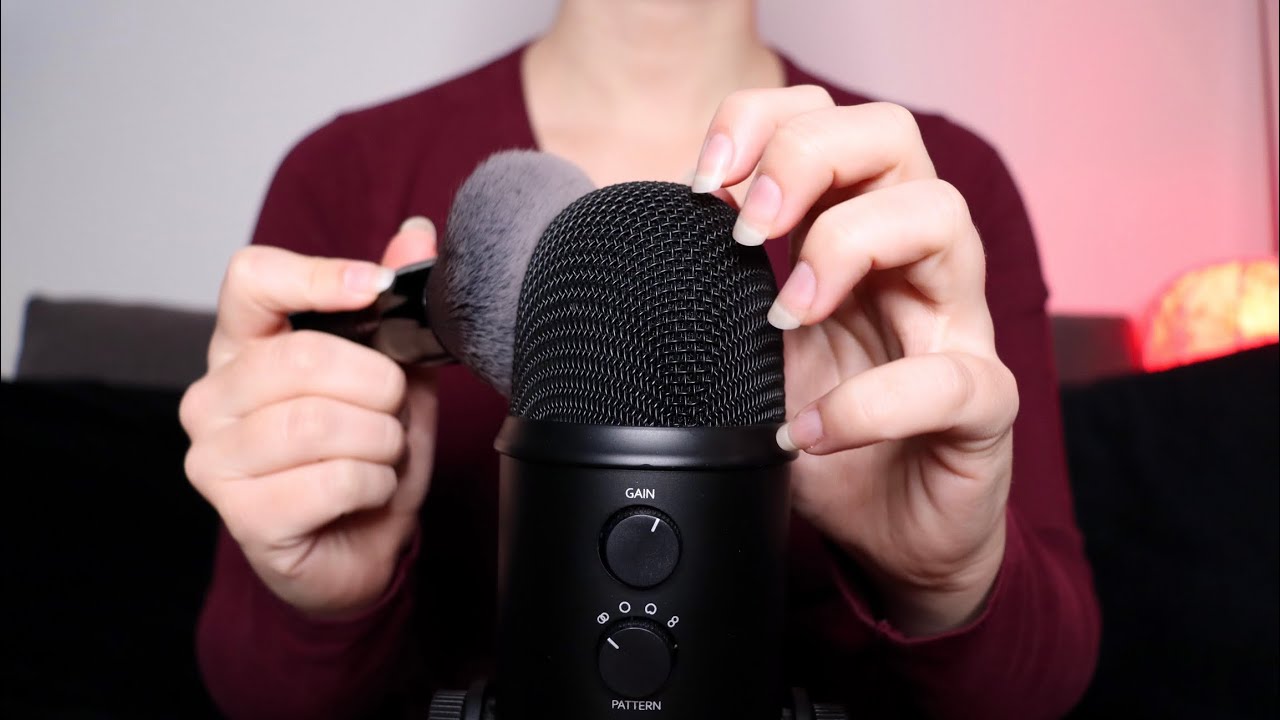 ASMR - Fast Microphone Scratching & Brushing (With & Without Windscreen) [No Talking] - YouTube