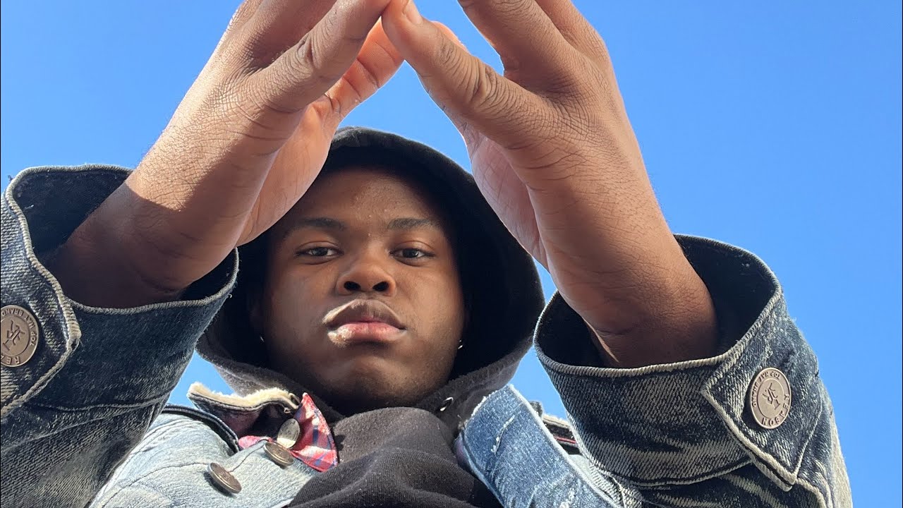 How to hold in your masculinity - YouTube