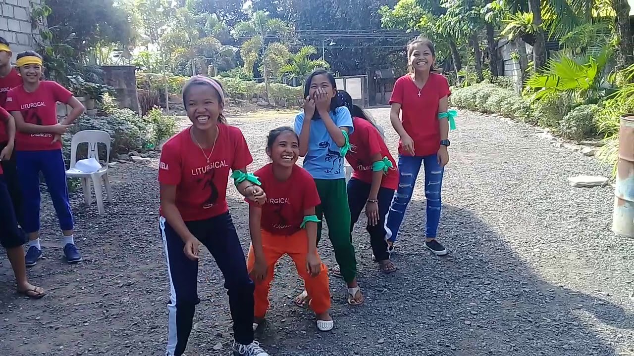 Saint Francis Choir team building cheer Epic - YouTube