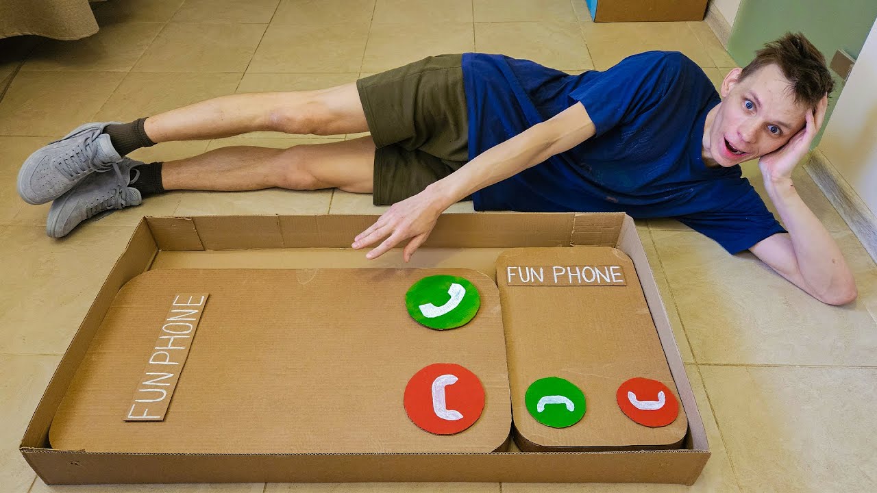 Big iPhone 16 online order of cardboard incoming call - YouTube