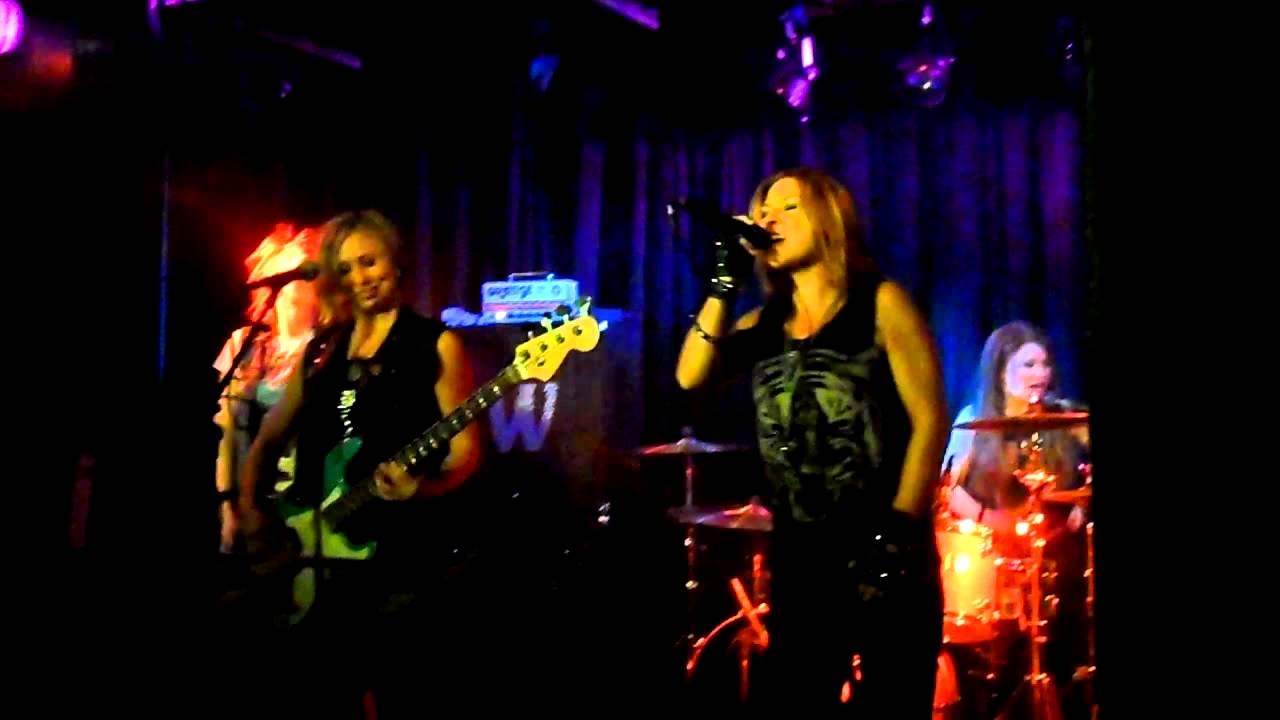 Barbe-Q-Barbies - STFU - Live in Oulu 2015 - YouTube