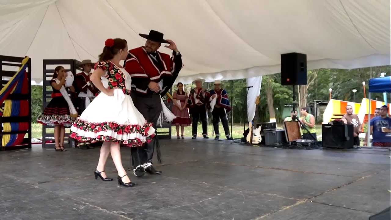 Ganadores del 1er y 2do lugar del Campeonato Nacional de Cueca en ...