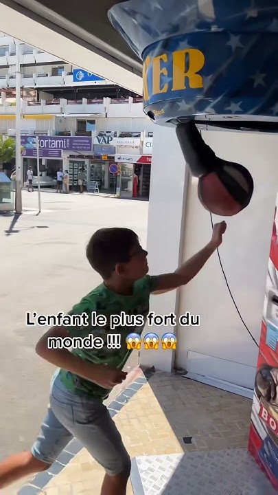 L’enfant le plus fort du monde ! 😱 - YouTube