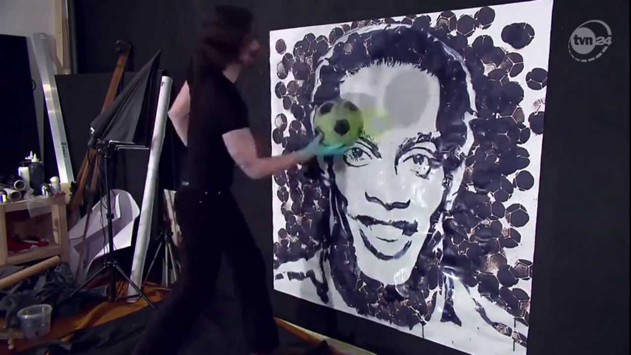 Interview + Ronaldinho portrait with football for tvn television. - YouTube