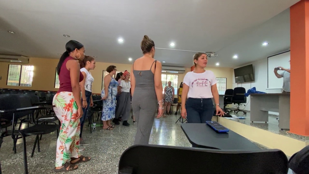 Luna Vocal Ensemble - Dona Nobis Pacem - Feb 2020 - YouTube