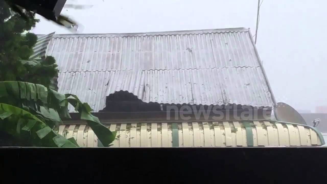 Cyclone Marcia, Rockhampton - YouTube