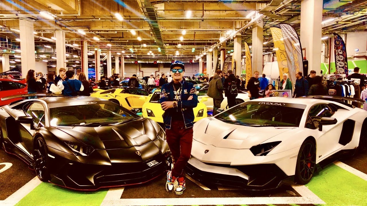 How the Car Park at Wembley Became a Supercar Heaven! - YouTube