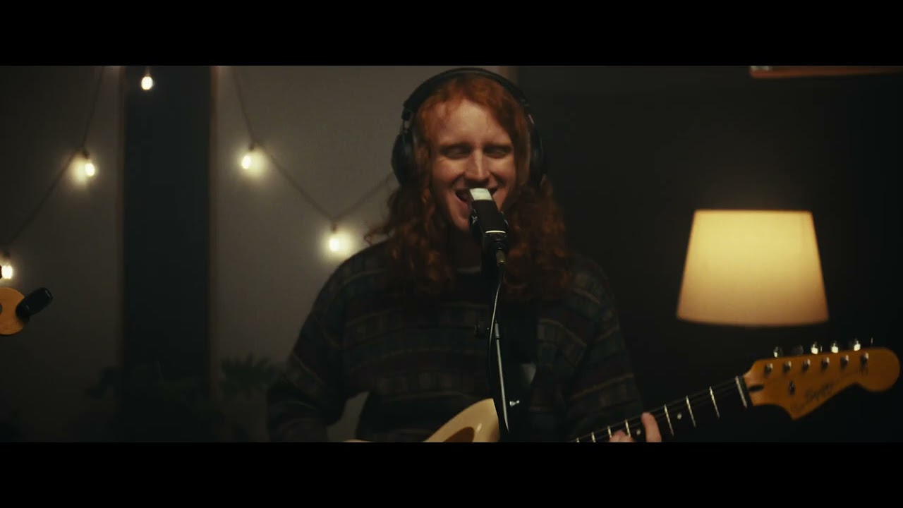 Pretty Stooked - In My Head (Live at LOHO Studio) - YouTube