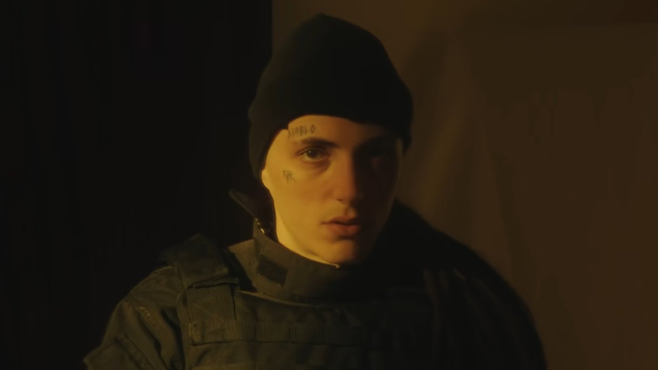 KILLA FONIC - Tu ia-ma de mana nu ezita - YouTube