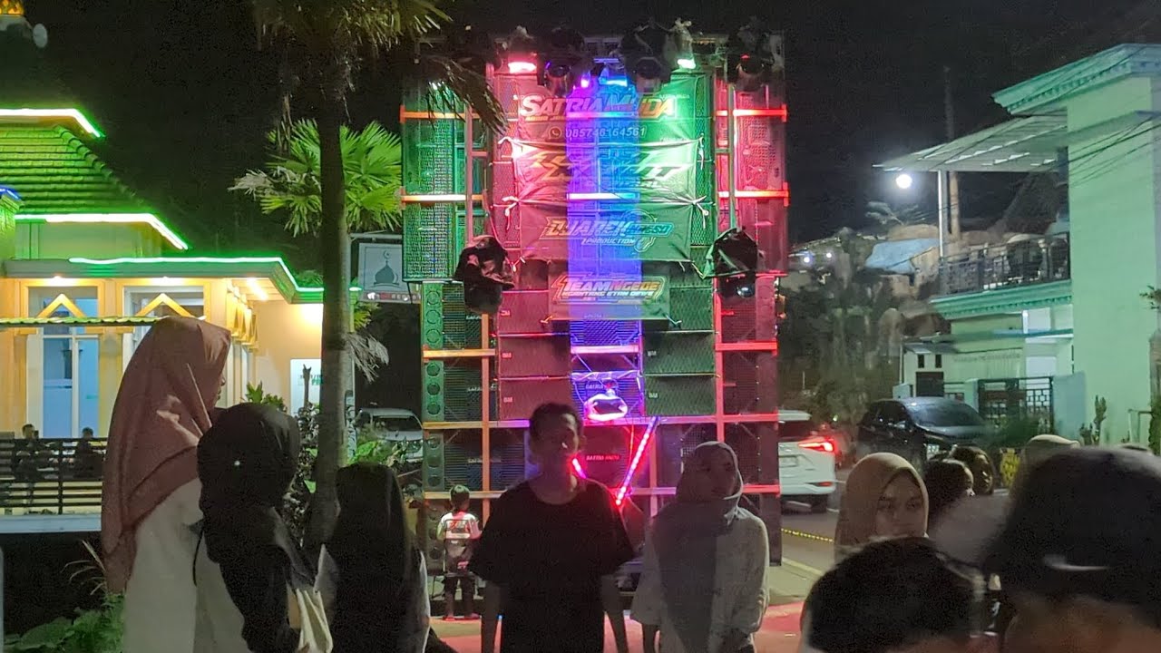 satria muda team kejut bagian jombang hadir karnaval bahrul ulum - YouTube