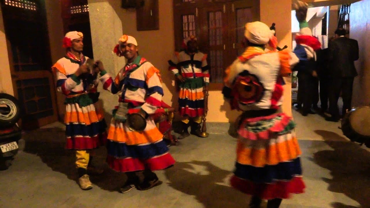 Kumaoni Chalia(Chholiya) छोलिया Dance #4 - YouTube