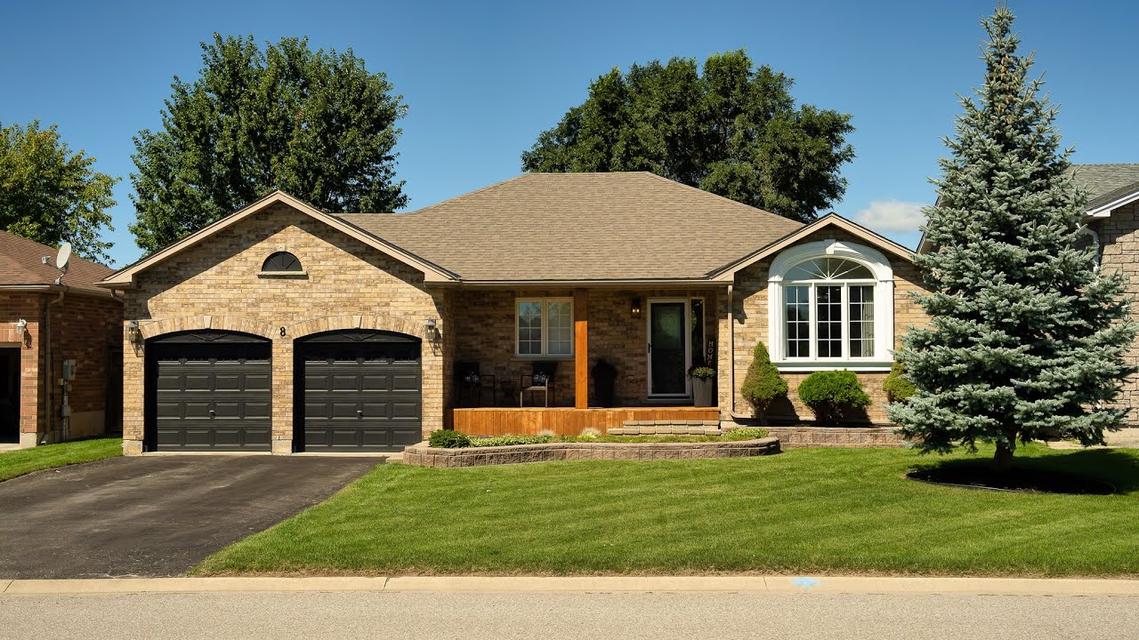 8 Graham Street Elmvale Ontario (slideshow) - YouTube