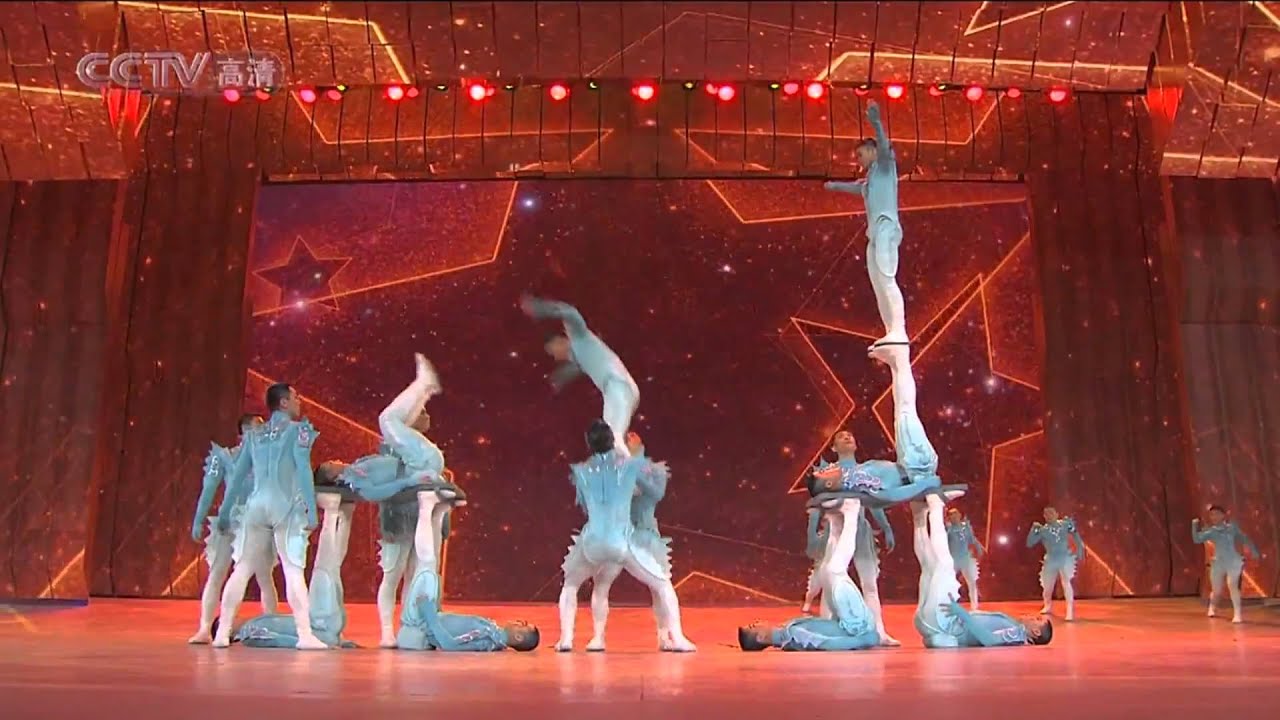 Dramatic Sensational AMAZING ACROBATS on the Chinese New Year 2011 ...