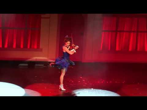 2025 12 12 Lindsey Stirling - Joy To The World / Curse Of The Black Pearl / I Saw Three Ships