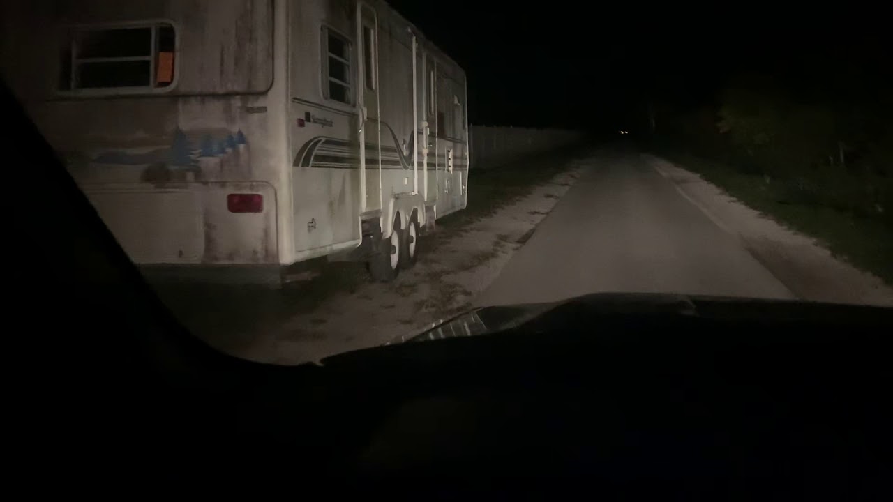 Creepy abandoned trailer - YouTube